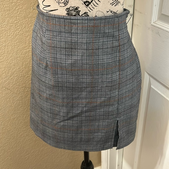 Windsor | Skirts | Windsor Junior Mini Skirt With Front Side Slit ...